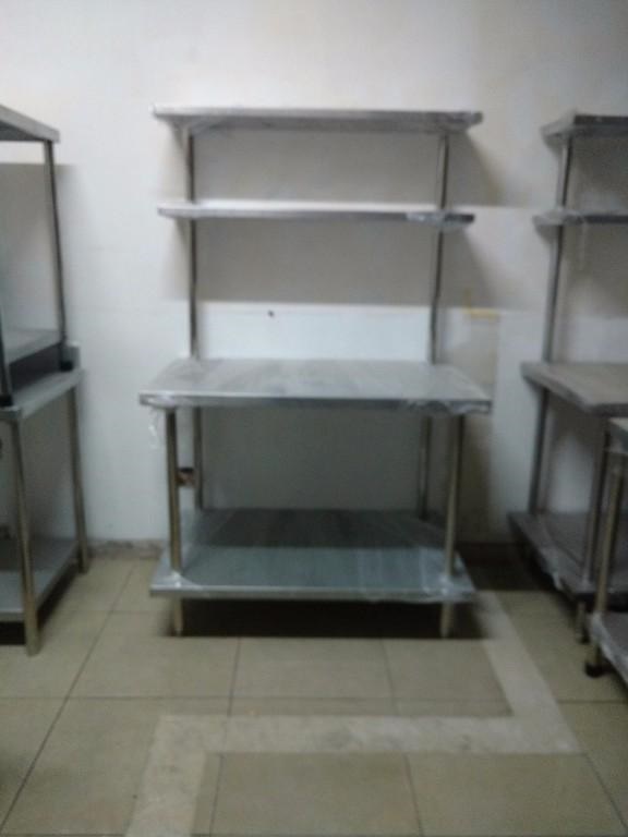 MESA DE TRABAJO CON REPISA