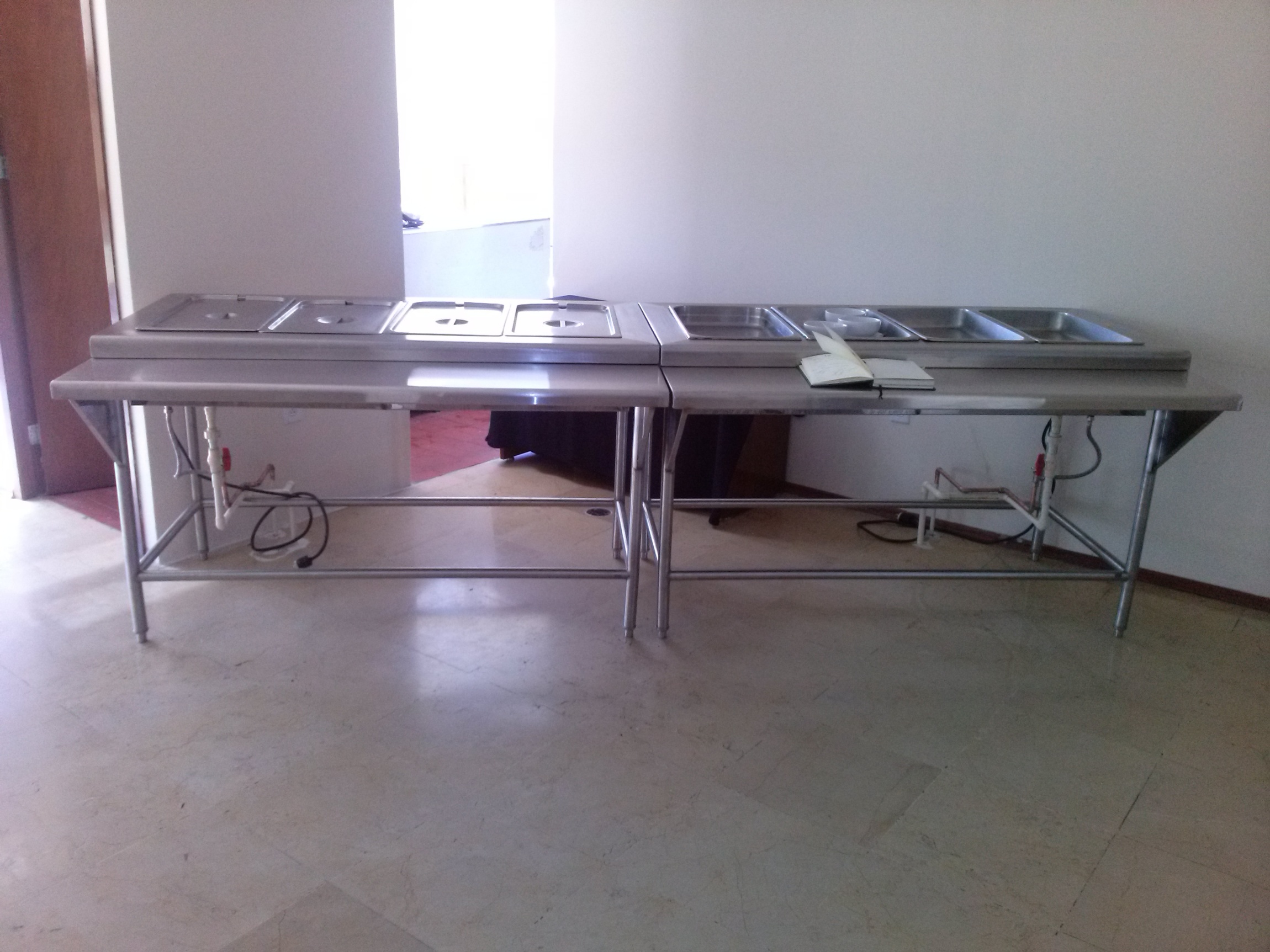 MESA CALIENTE CON SISTEMA ELECTRICO ACABADO SANITARIO
